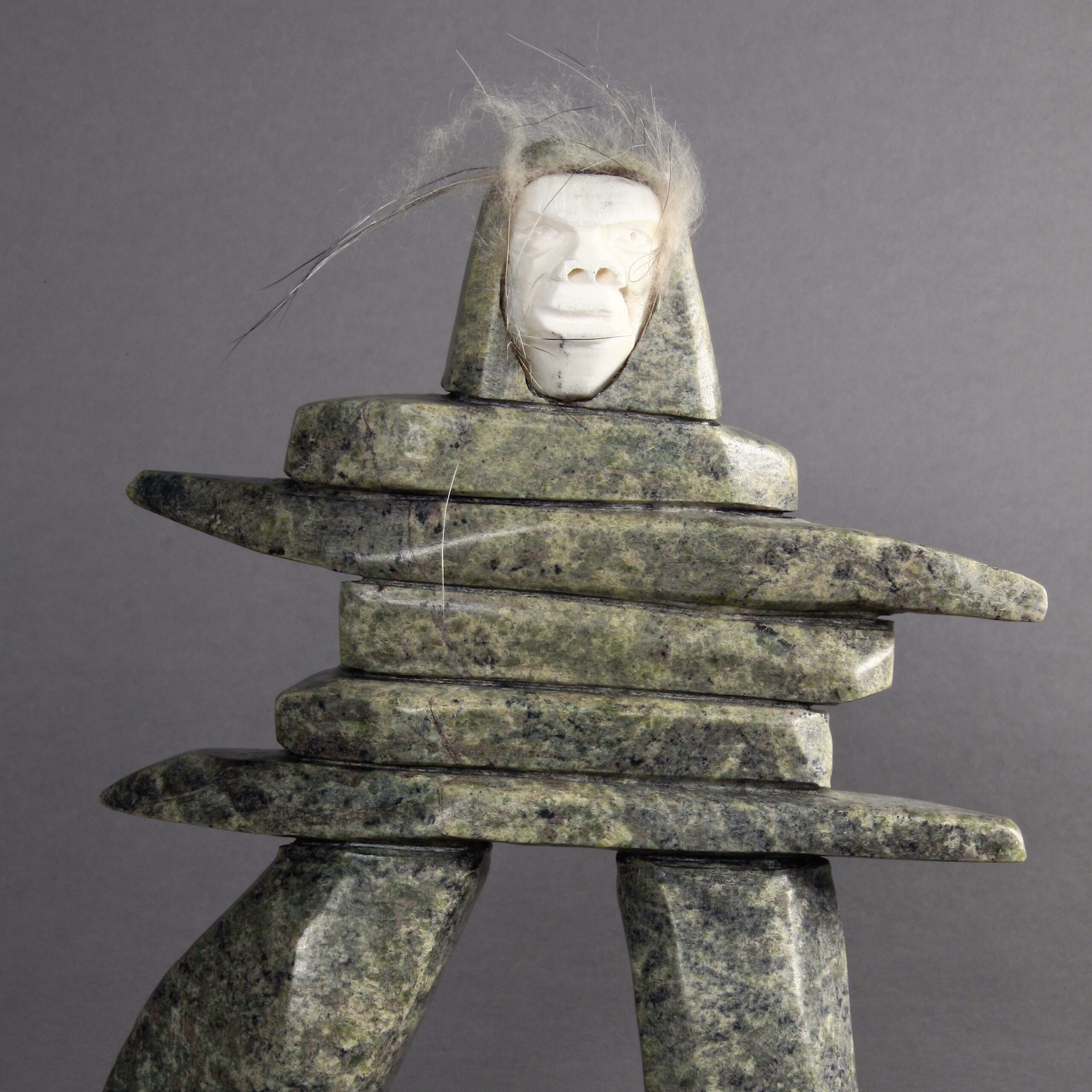 Samonie Toonoo-Inukshuk | Sculpture Inuit | Galerie Art Inuit Brousseau