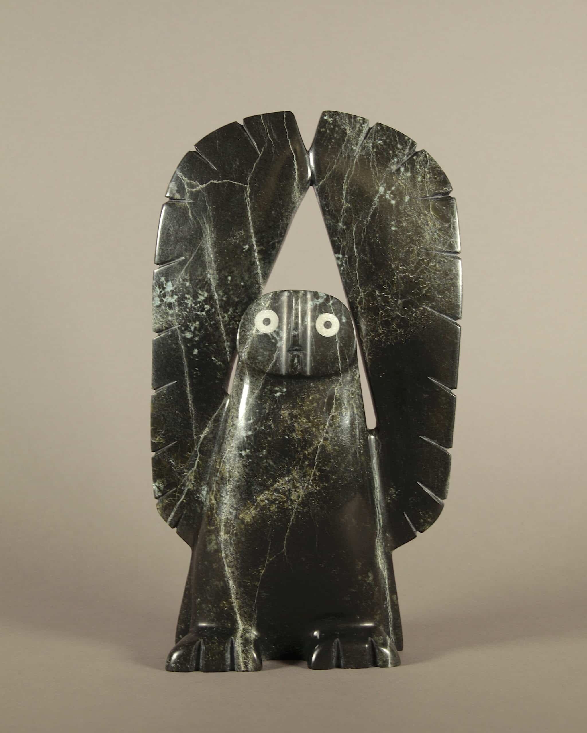 Owl - Adamie Qaumagiaq- Galerie Art Inuit Brousseau